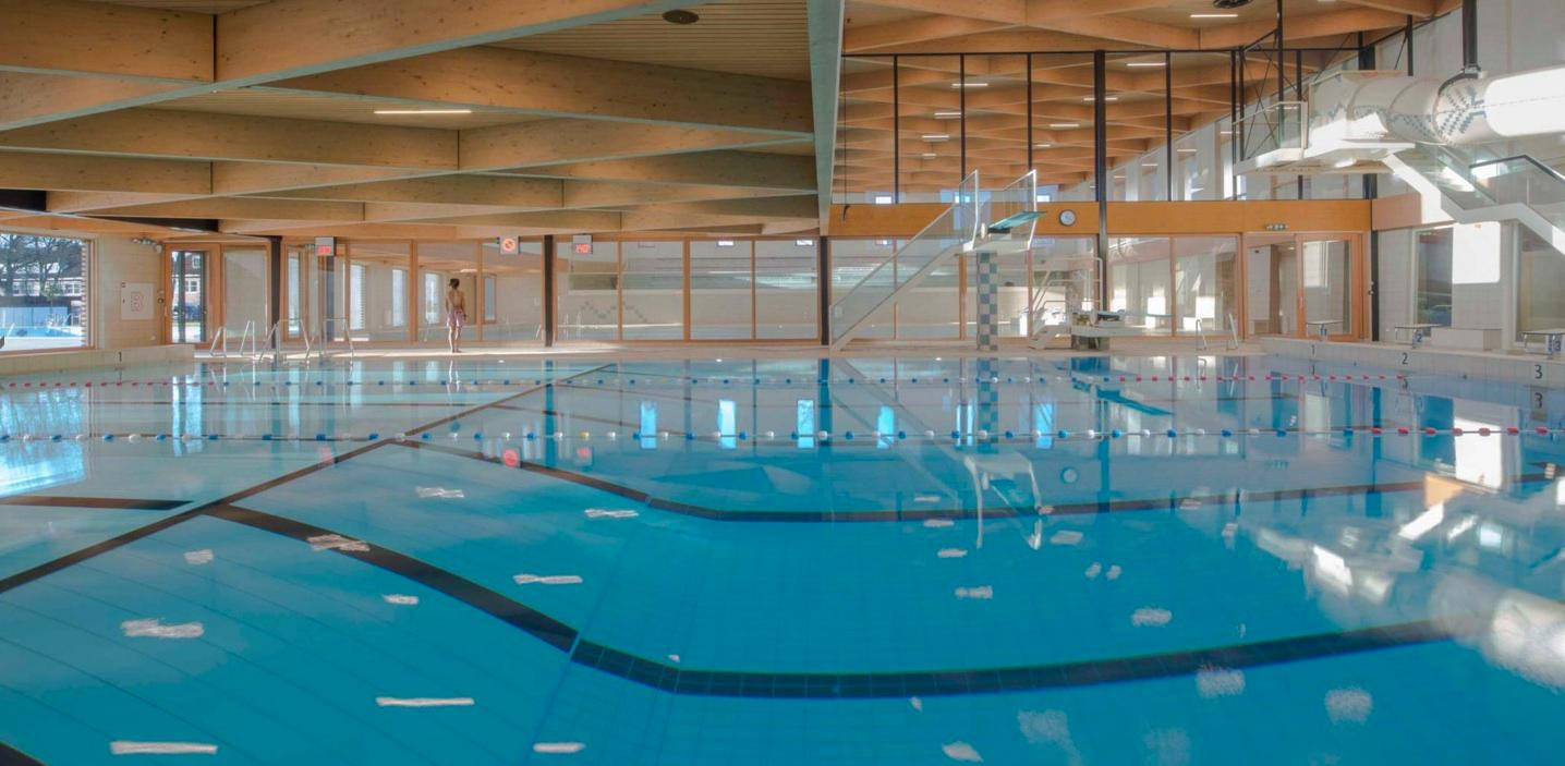 Noorderparkbad uitgeroepen tot mooiste zwembad ter wereld | Foto | AD.nl