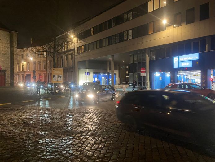 Grote opkomst voor Lichtfestival, fly-over afgesloten richting centrum ...