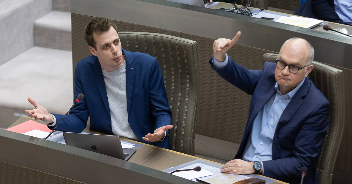 ONZE OPINIE. Elk parlementslid zou zich in de komende weken moeten ...