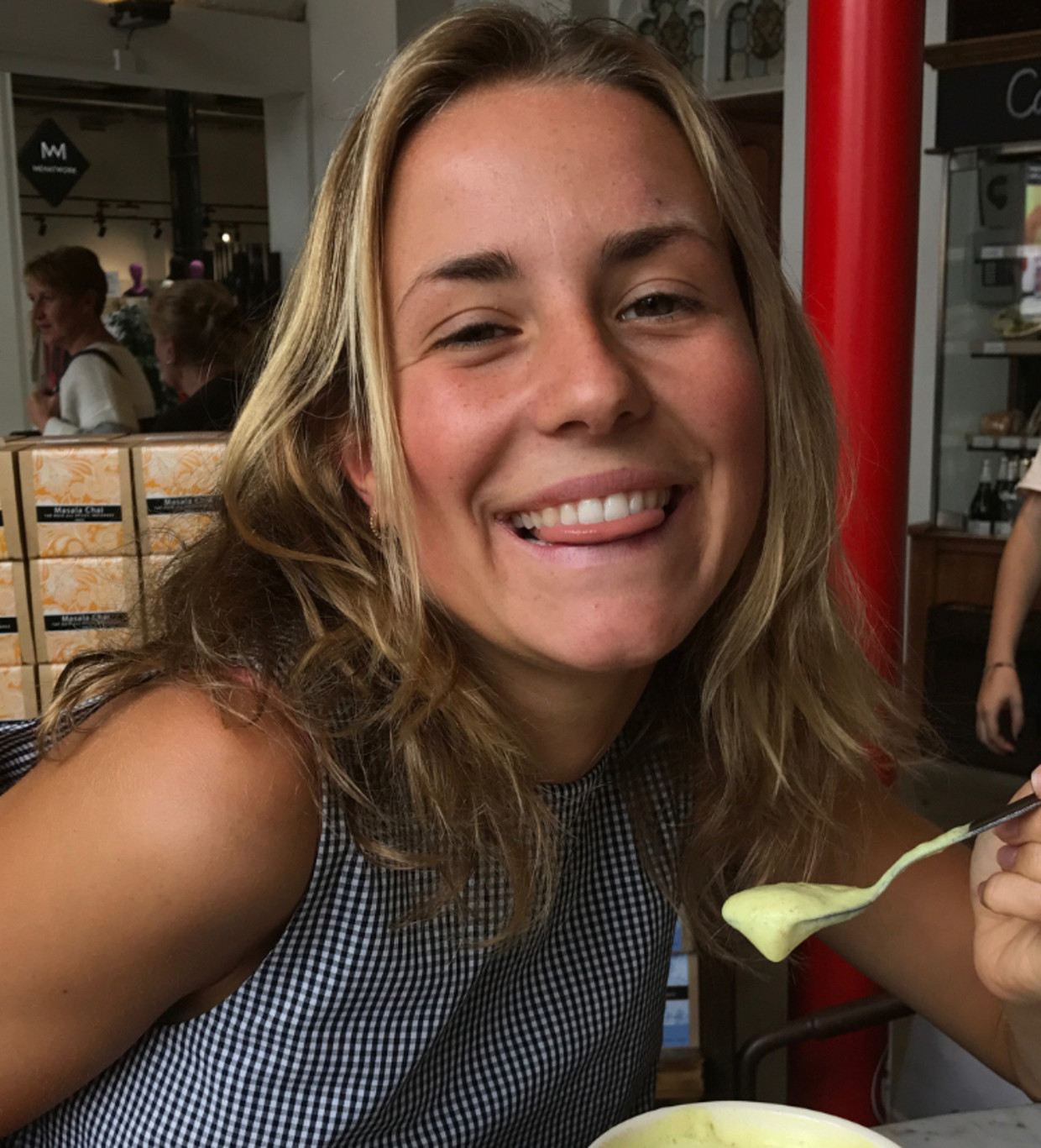 Ouders Delen Verhaal Van Julie Van Espen Met De Buitenwereld ‘haar Positivisme Heeft Een