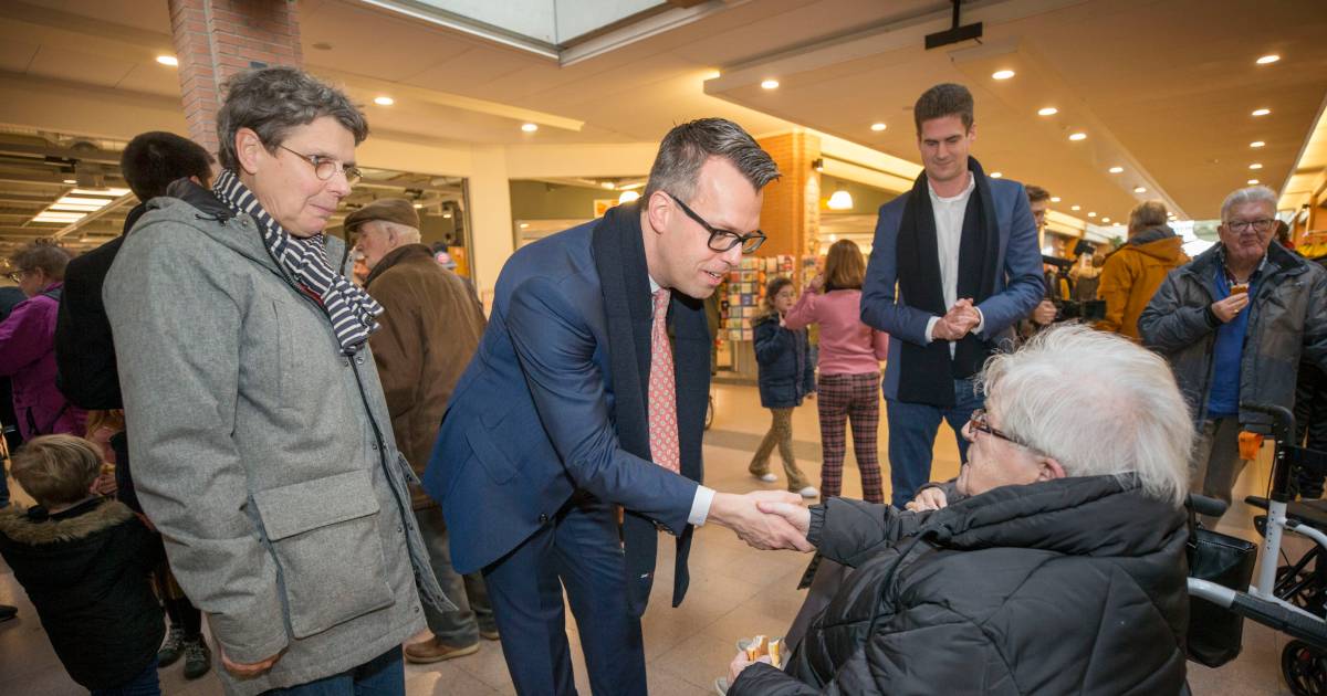 Ontmoeting op de weekmarkt goede vervanger van ‘verplichte’ receptie ...