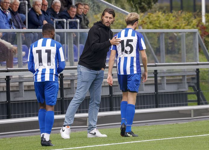 Oefenvoetbal: Kevin Vink ziet tegen Zwaluwen dat er met RVVH in tweede ...