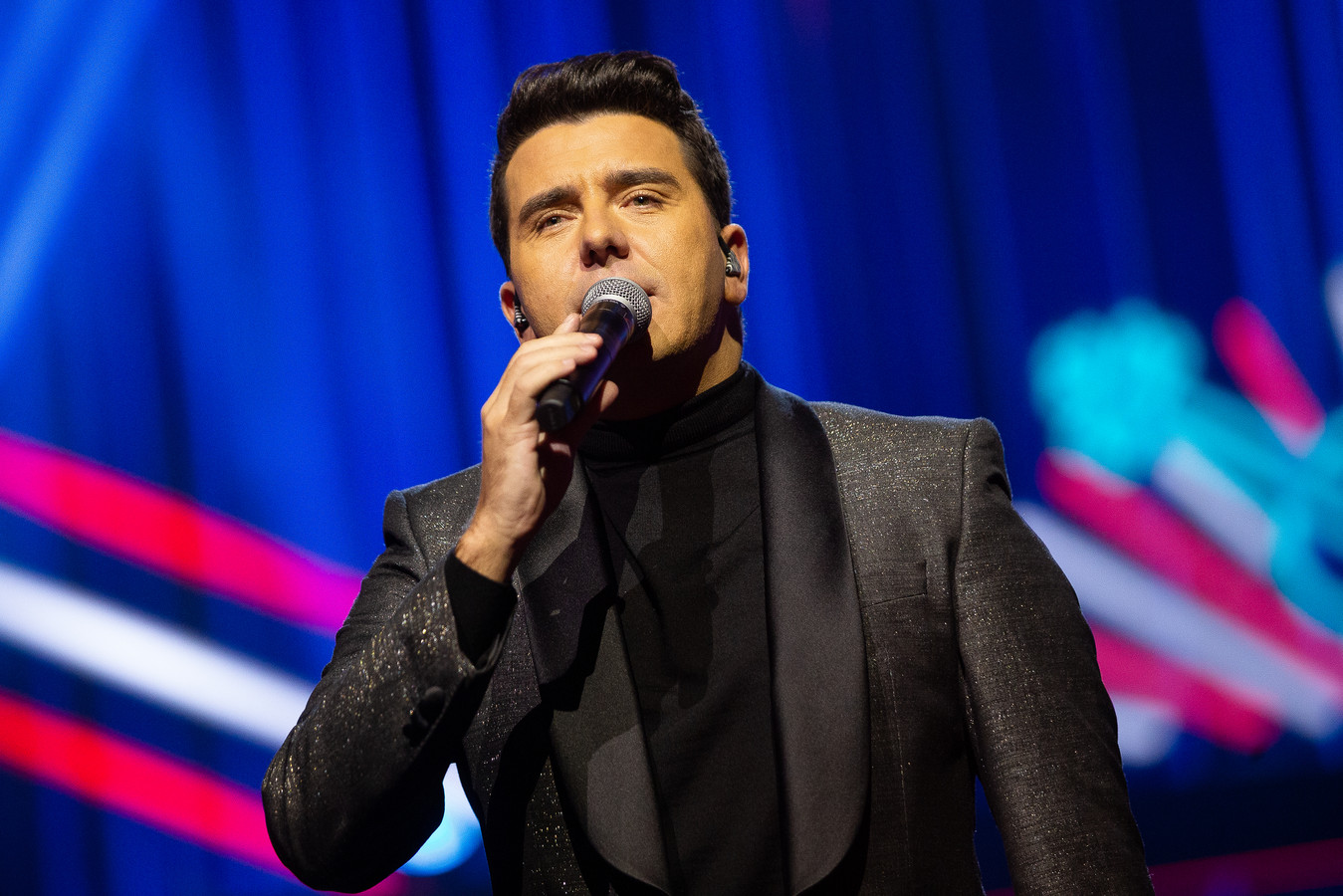 Jan Smit reageert vertwijfeld op kritiek over ‘te veel tijd voor fans ...