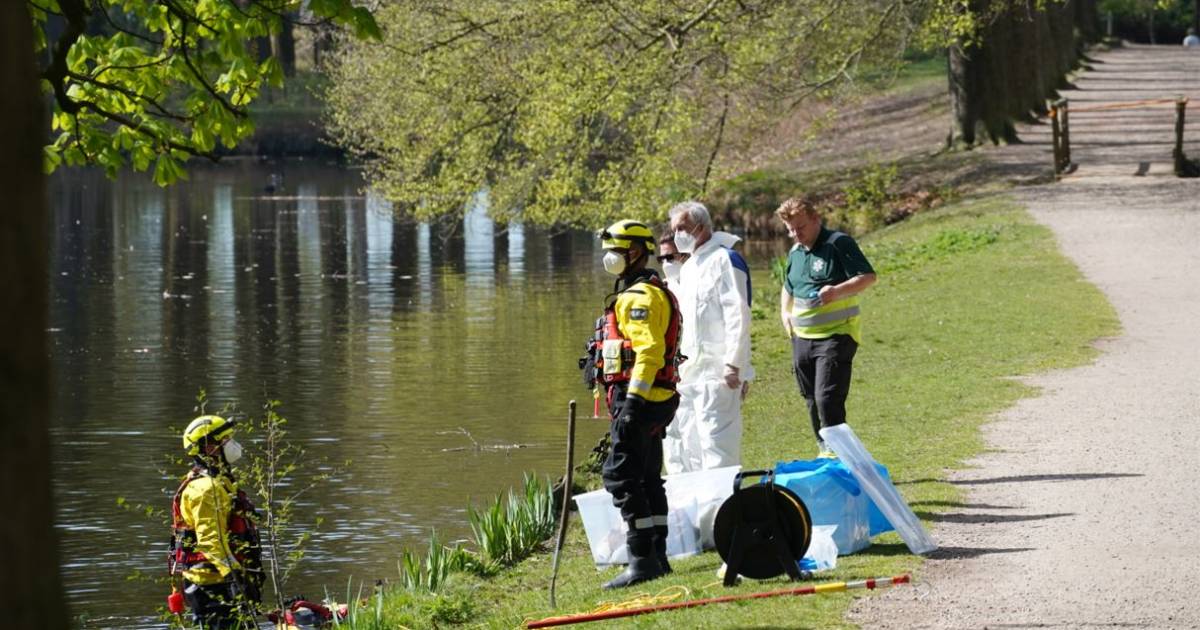 Wegens vogelgriep gesloten weide in Barneveld toch nog langer dicht na ...