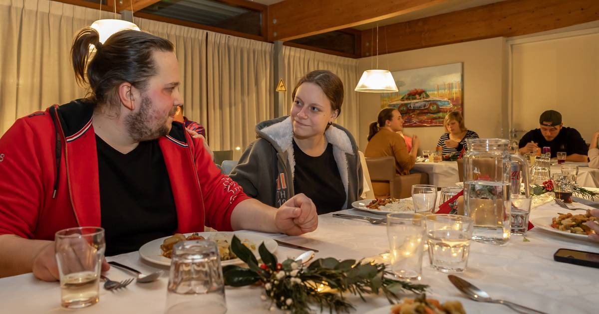 Sandra (22) uit Tsjechië bevalt plotseling veel te vroeg, toch een ...