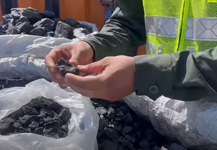 Vracht steenkool met 2,5 ton cocaïne onderschept op weg naar Antwerpse ...