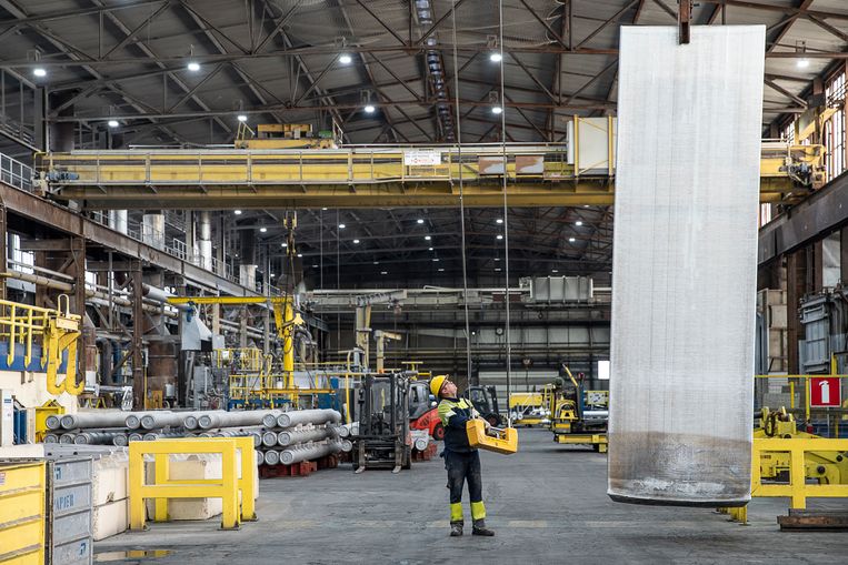 Aluminiumsmelter legt productie in Delfzijl tijdelijk stil vanwege hoge ...