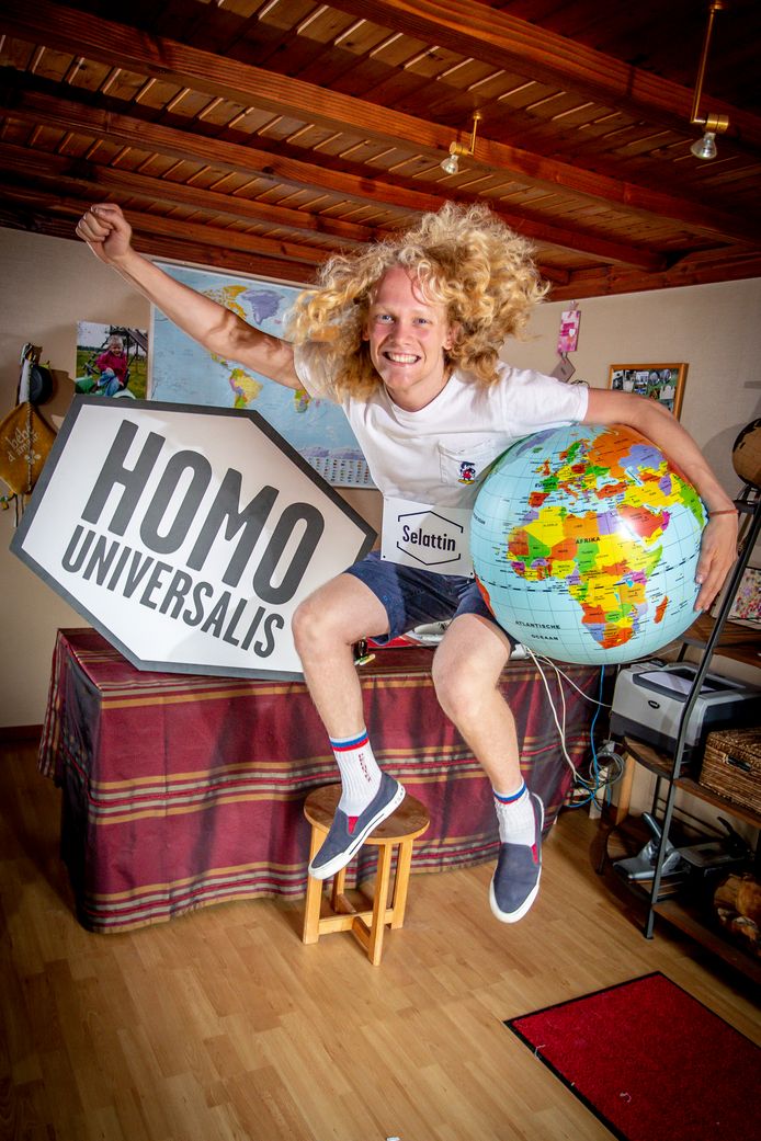 West-Vlaming Selattin (18) mag zich jaar lang ‘Homo Universalis’ noemen (en gratis reizen): "Eén ...