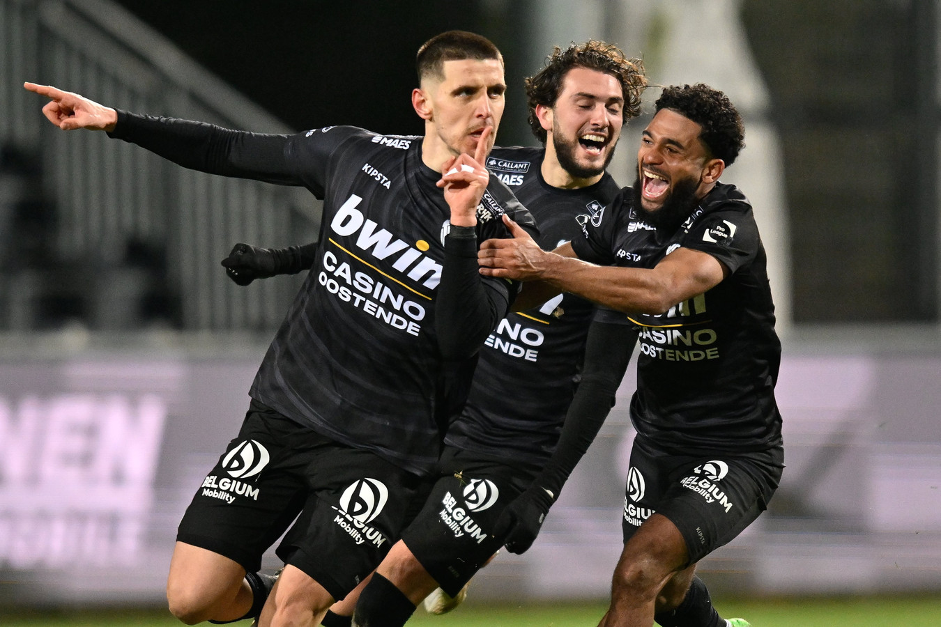 Brecht Capon na knotsgekke 4-4 van KV Oostende tegen Eupen: “Onverhoopt ...