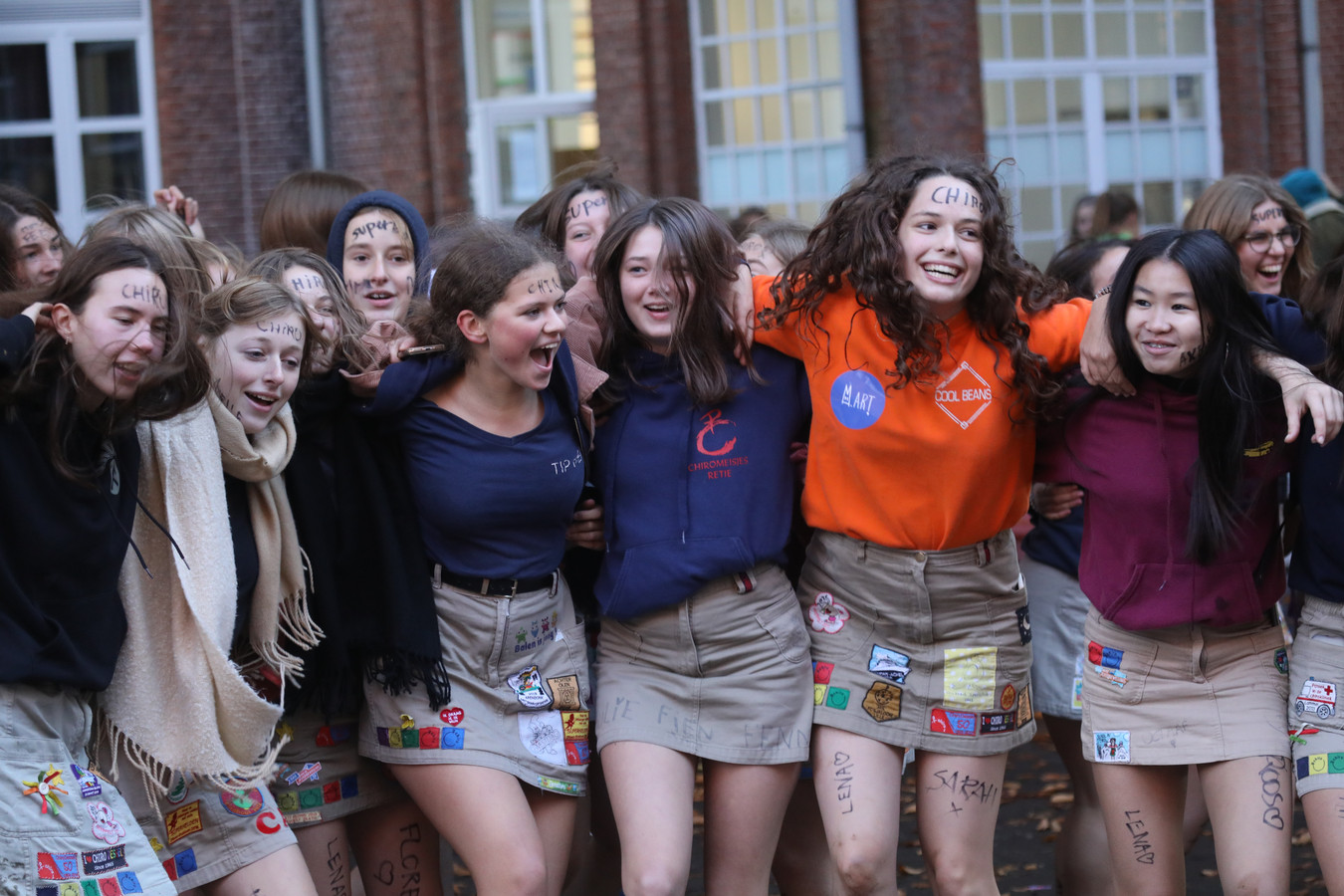 Jeugddienst trakteert 800 jongeren op ontbijt voor Dag van de ...