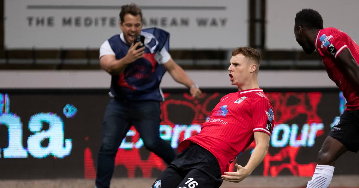 Assistent-trainer Frédéric Stilmant (RWDM) is invaller O’Brien dankbaar ...