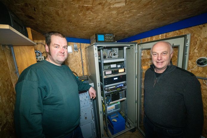 Radiozender United AM 1008 Neede stopt: ‘De lol is er vanaf ...