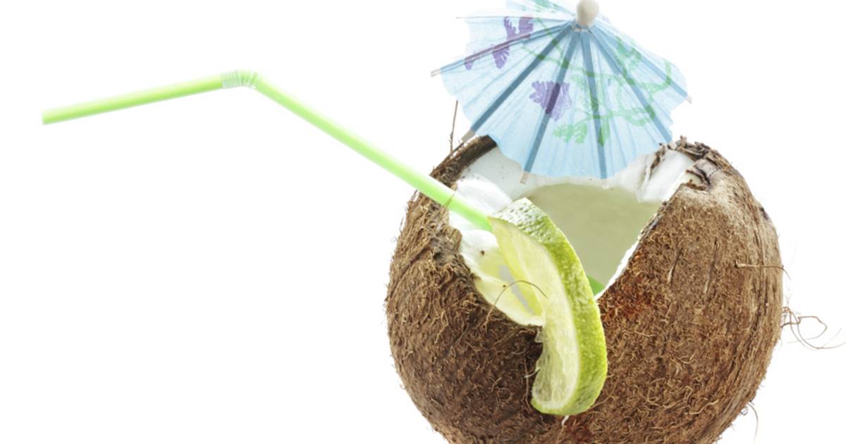 L'eau de coco, boisson star prétendue magique et dopée au marketing ...