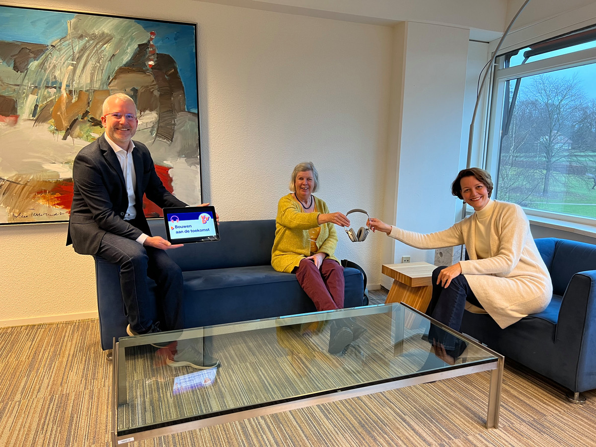 VVD in Ede zet verkiezingsprogramma ook in een luisterboek, voor ...