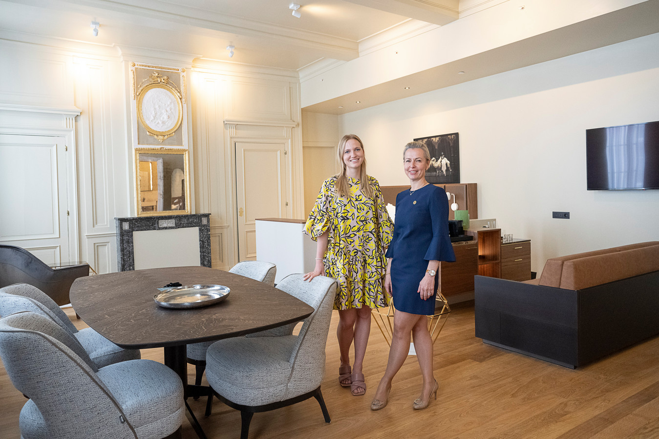 BINNENKIJKEN. Gloednieuw vijfsterrenhotel Sapphire House van Marriott ...