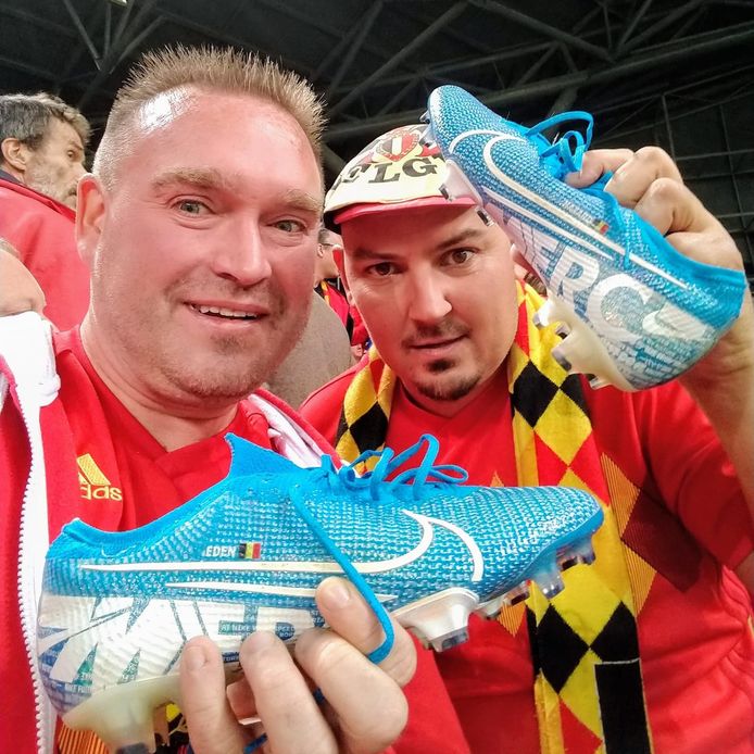 Steven Vekeman vangt linker voetbalschoen van Eden Hazard: “Die krijgt ...