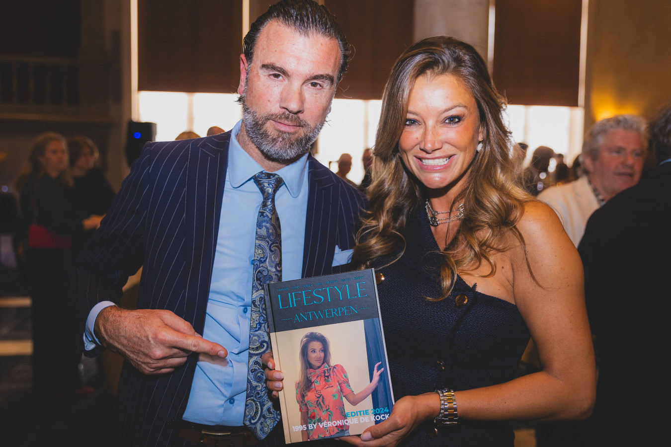 “Unieke ervaring om jezelf op de cover te zien staan”: Véronique De ...