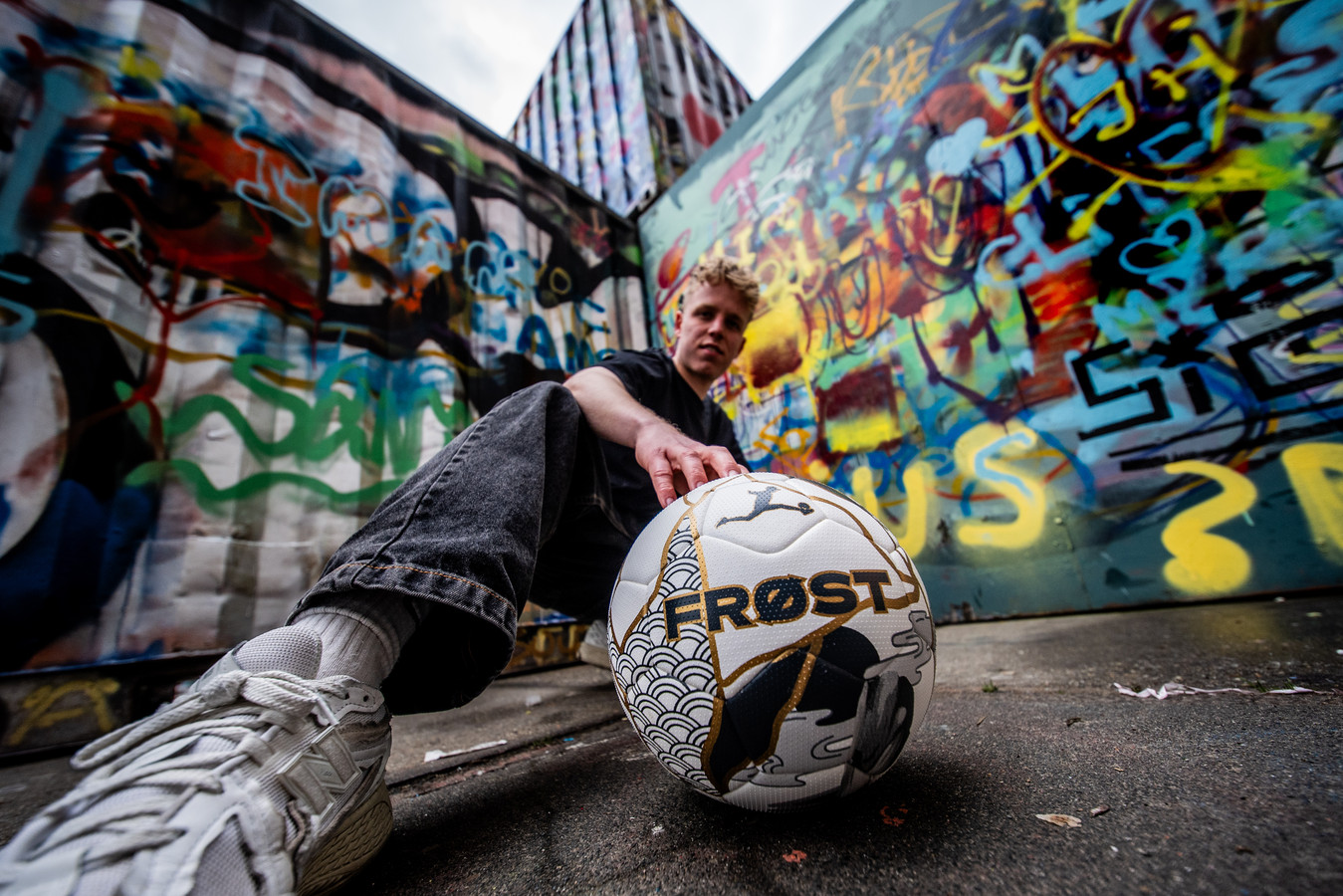 Bailey (22) maakt droom met eigen freestyle voetbal waar: ‘Mijn ...