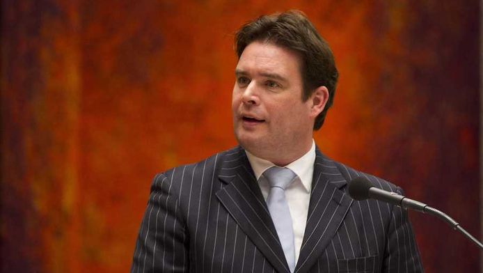 Oppositie: opheldering over relatie Weekers met Van Rey | Binnenland ...