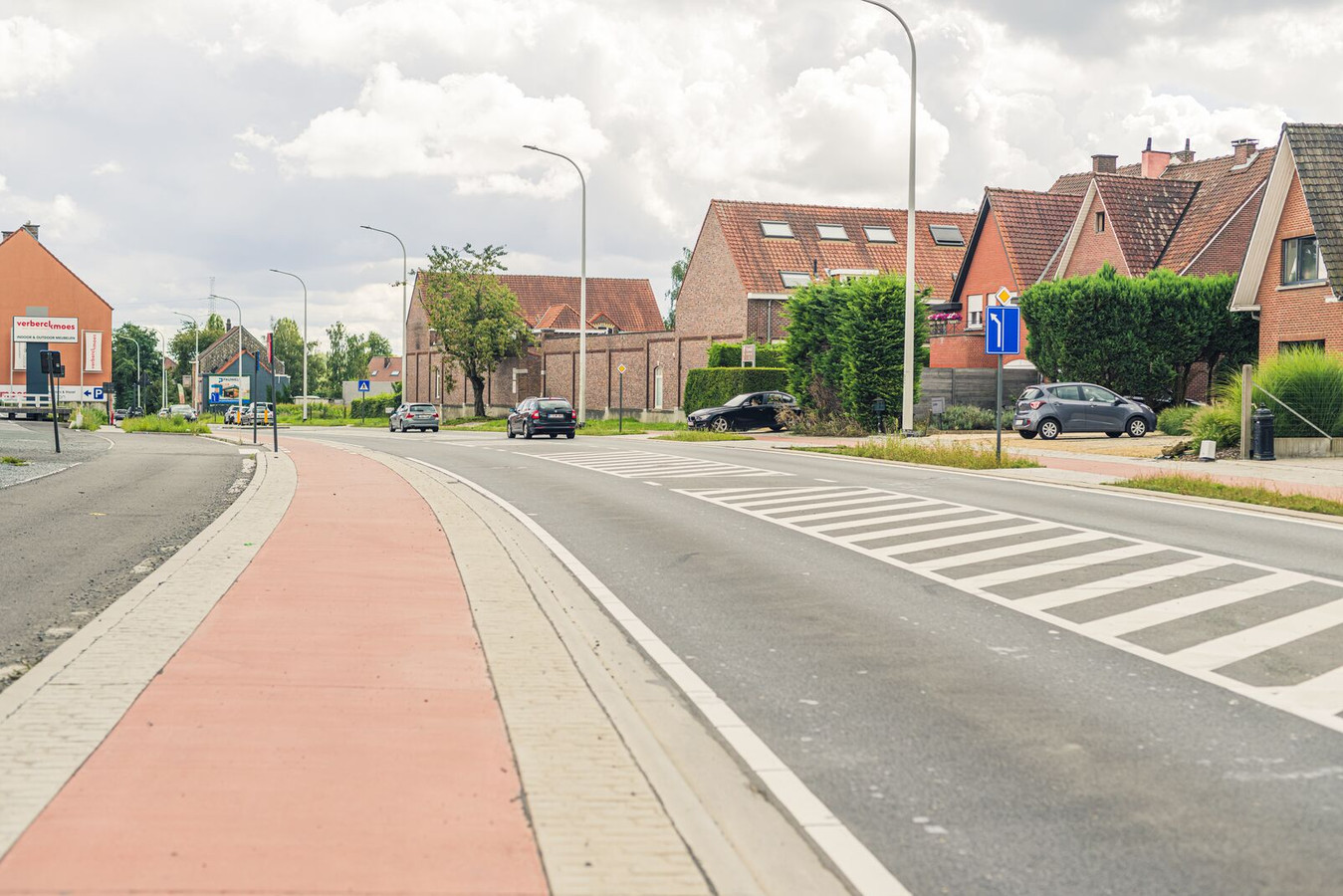 Brusselsesteenweg in Asse na drie jaar volledig vernieuwd over afstand van twee kilometer | Foto ...