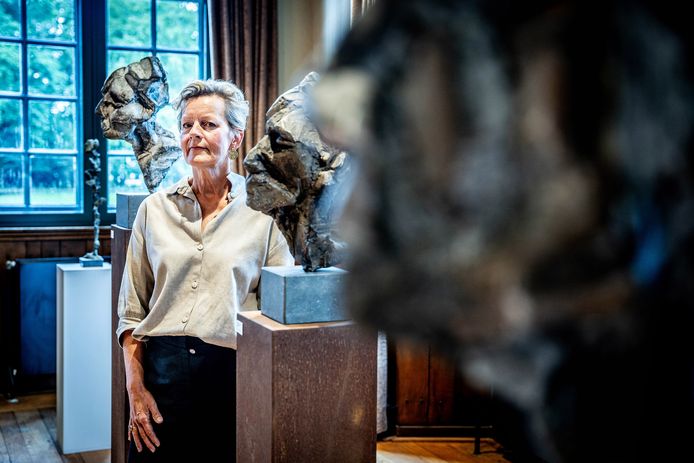 Twee exposities in en bij Kasteel Wijchen: Karakterkoppen en een reis ...