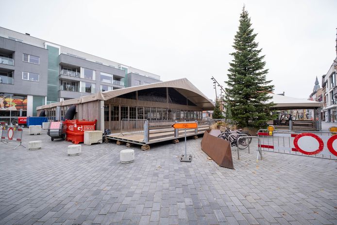 Winterbar wordt opgebouwd, Dorpshart afgesloten tot 8 januari | Puurs ...