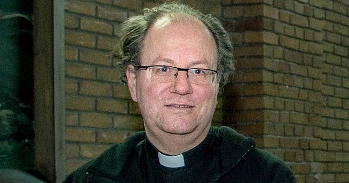 Omstreden pastoor Marc Massaer vertrekt | West Maas en Waal ...