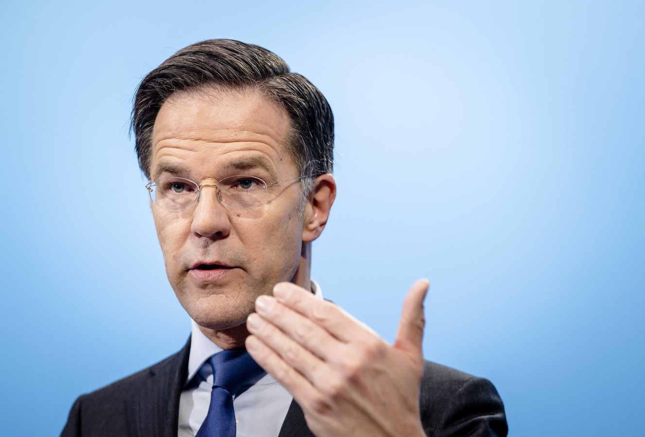 Werkstraf voor schietschijfactie met Rutte, Kaag en De Jonge als ...