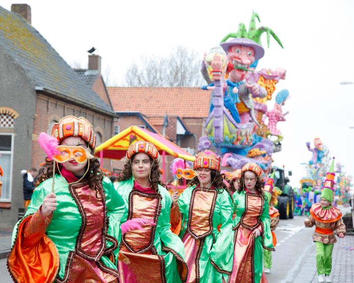 Zo vierde Zeeuws-Vlaanderen zaterdag carnaval! | Zeeuws-Vlaanderen | pzc.nl