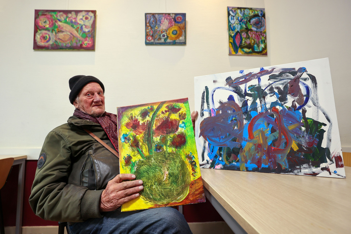 Zonder schilderen zou het leven van Bert van Hoof (88) maar saai zijn ...