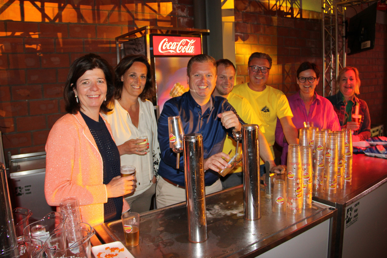 KIJK. Zo ziet het EK-dorp in de Izegemse ION Arena er uit | Foto | hln.be