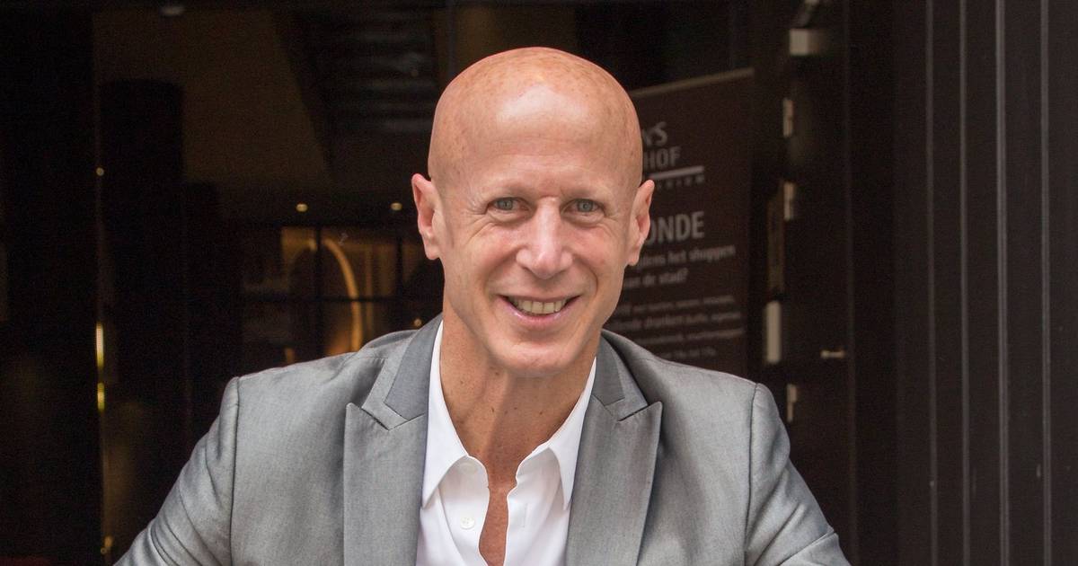 "Den John is een oplichter" | Celebrities | hln.be