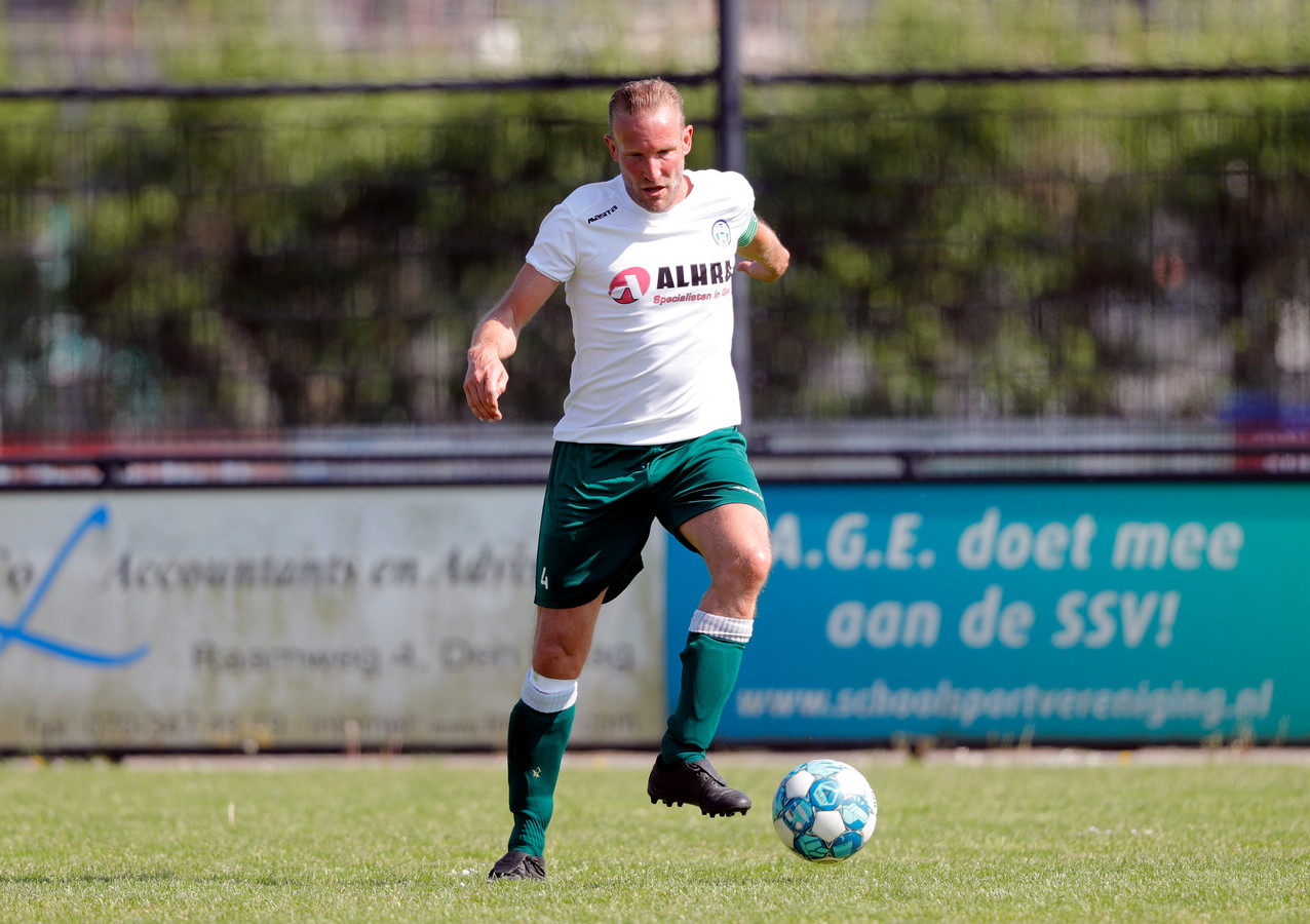 Voetbaldino Marco (47) komt uit ander tijdperk: ‘Iedereen doucht met ...