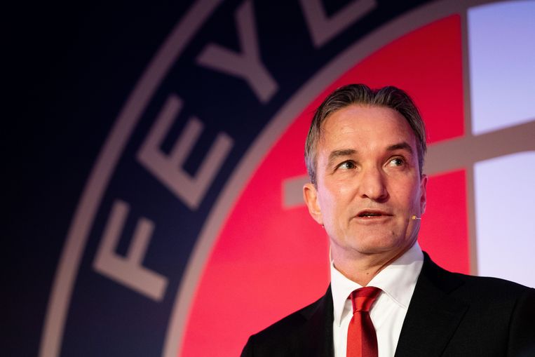 Directeur Mark Koevermans stapt op bij Feyenoord na intimidatie om ...
