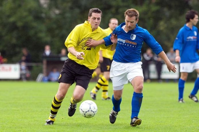 KSV'er Erwin van de Wolfshaar is niet te stoppen | Amateurvoetbal ...