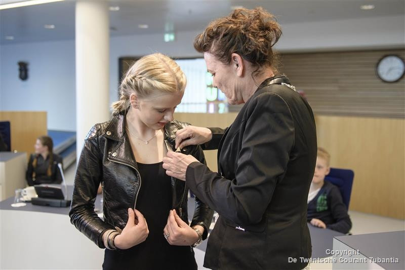 Almelospeld voor Voice Kid Esmée Schreurs | Foto | tubantia.nl