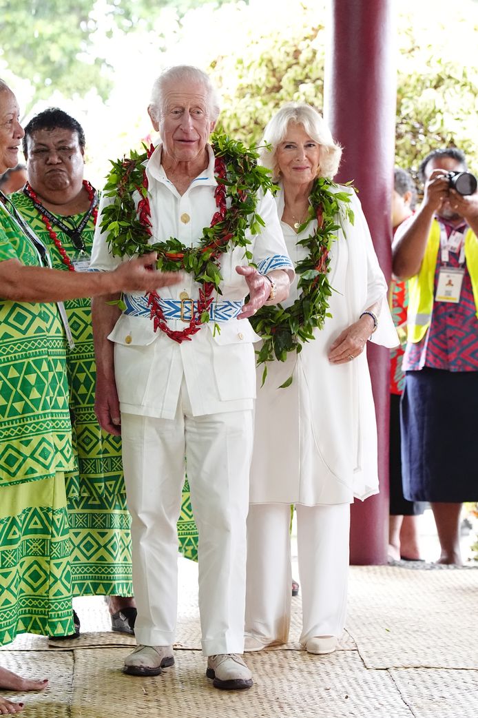 Charles een zeldzame keer zonder maatpak en stropdas, Leonormania ...
