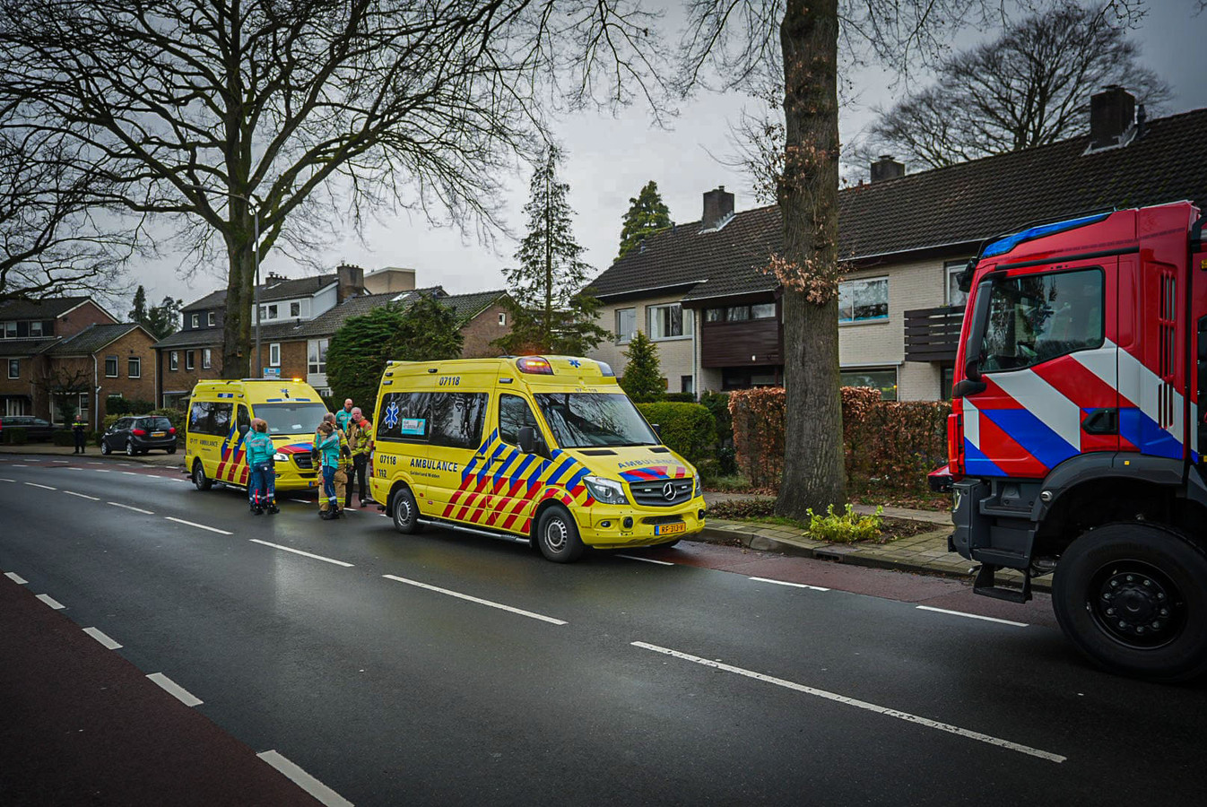 Twee doden gevonden in woning in Velp, politie gaat niet uit van een ... Twee doden gevonden in woning in Velp, politie gaat niet uit van een ...