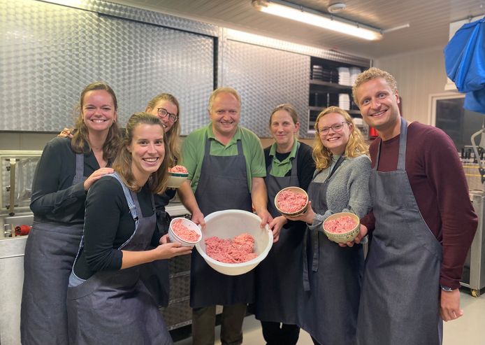 Slager bedankt vrienden die zijn gehakt tot beste van Gent stemden ...