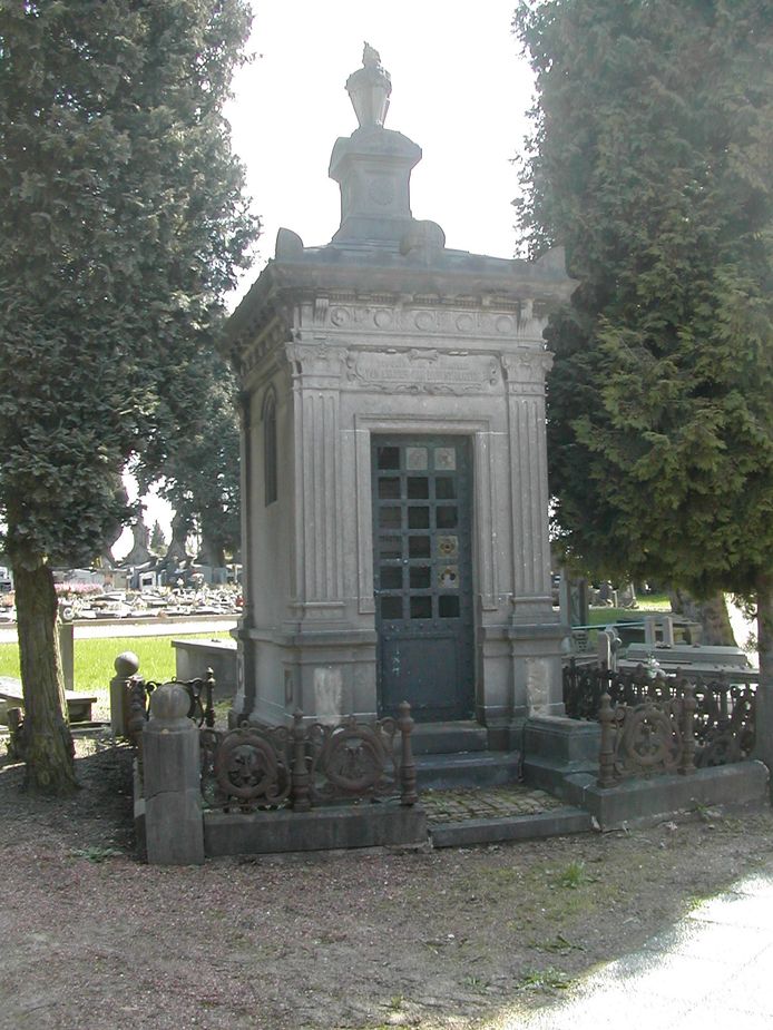 Dieven stelen koper en brons van 49 graven in Dendermonde: “Zelfs de ...