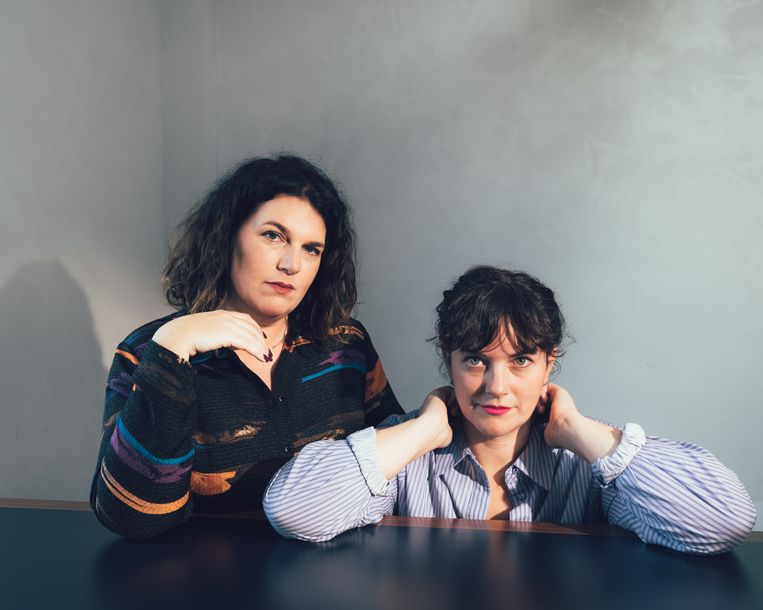 Zussen Eva en Nina Mouton: ‘Bij een tegenslag zeggen mensen soms: ‘ik ...