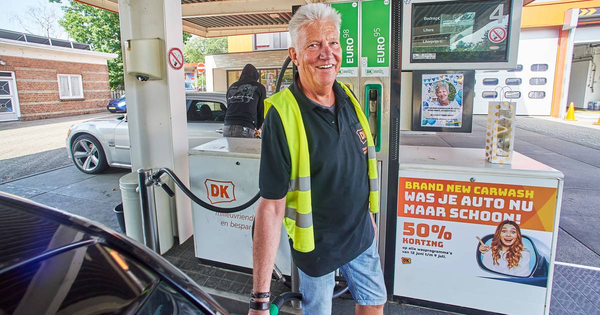 Pompbediende Lambert van Vliet hielp de mensen nog bij het tanken, maar ...