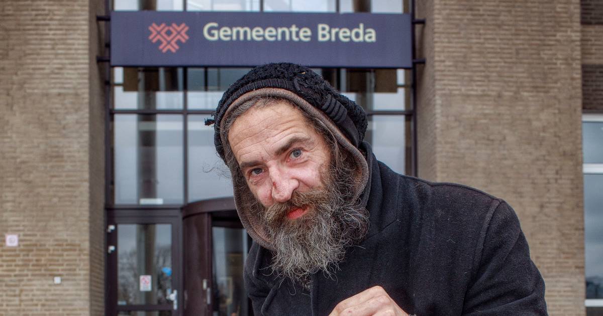 Rigo heeft zijn identiteit terug, maar dan wel met een kruis als ...