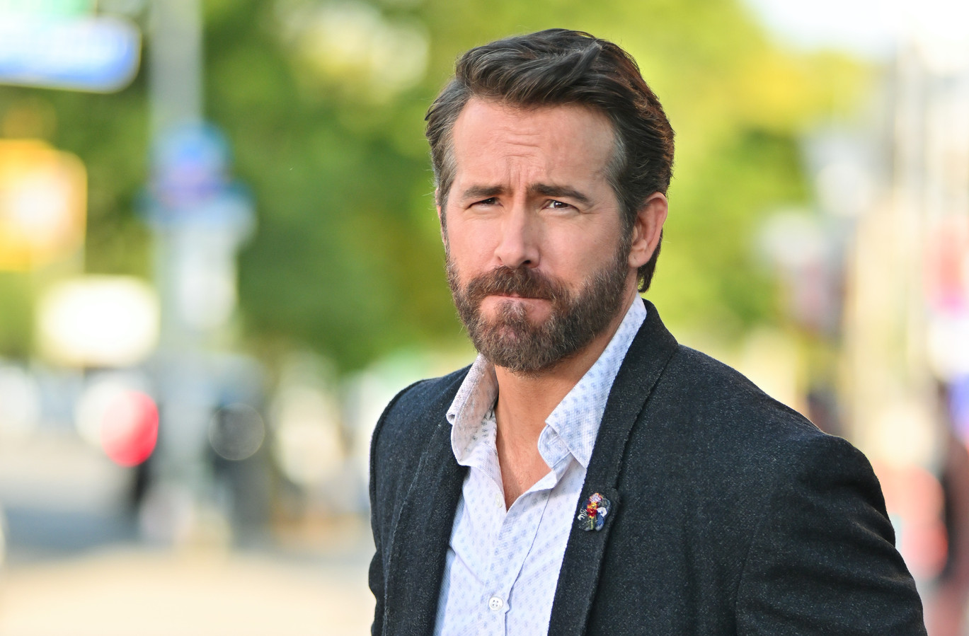 Ryan Reynolds vervult wens van terminaal zieke fan: ‘Belangrijke ...