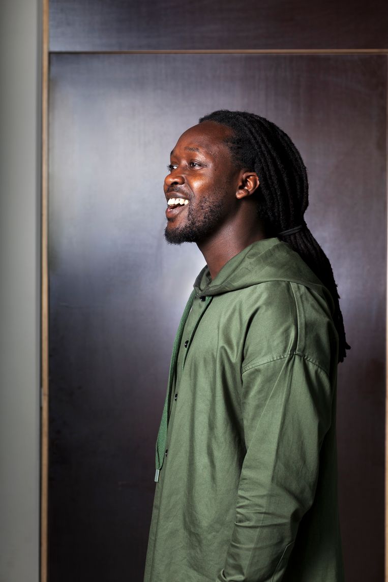 Akwasi: ‘Ik raak nu voor het eerst mijn roots aan, dat is wel spannend’
