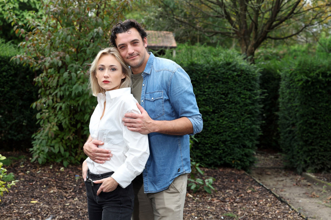 Dylan, zoon van Wendy Van Wanten, en vriendin Amber brutaal beroofd ...