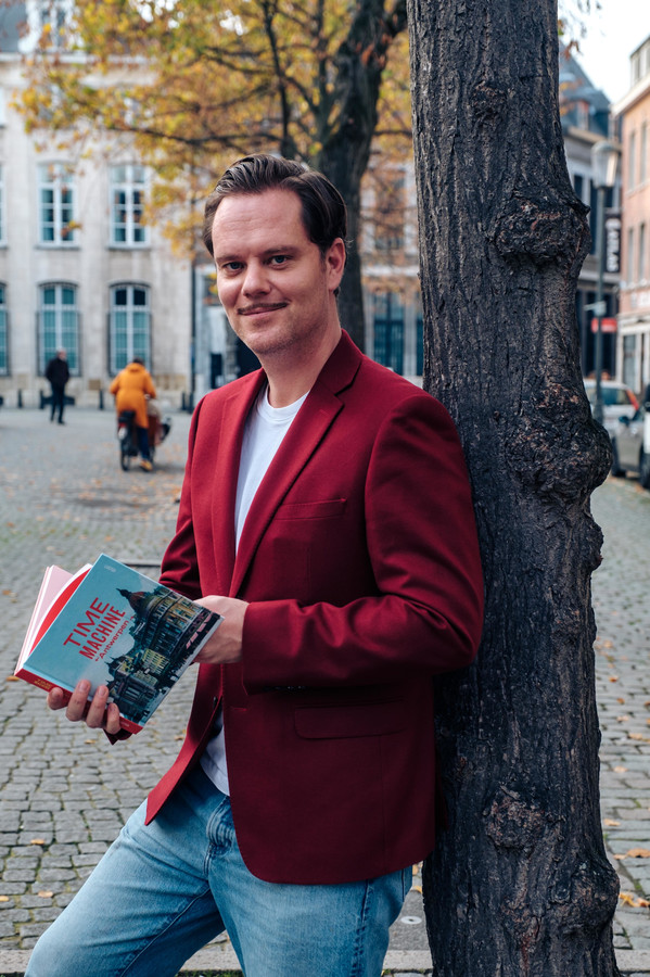 Herken jij de vijftig plekken in Antwerpen? Stadsgids Tanguy Ottomer ... Herken jij de vijftig plekken in Antwerpen? Stadsgids Tanguy Ottomer ...