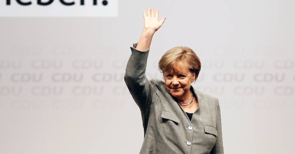 Angela Merkel belooft elke Duitser een baan in 2025 | Buitenland | AD.nl