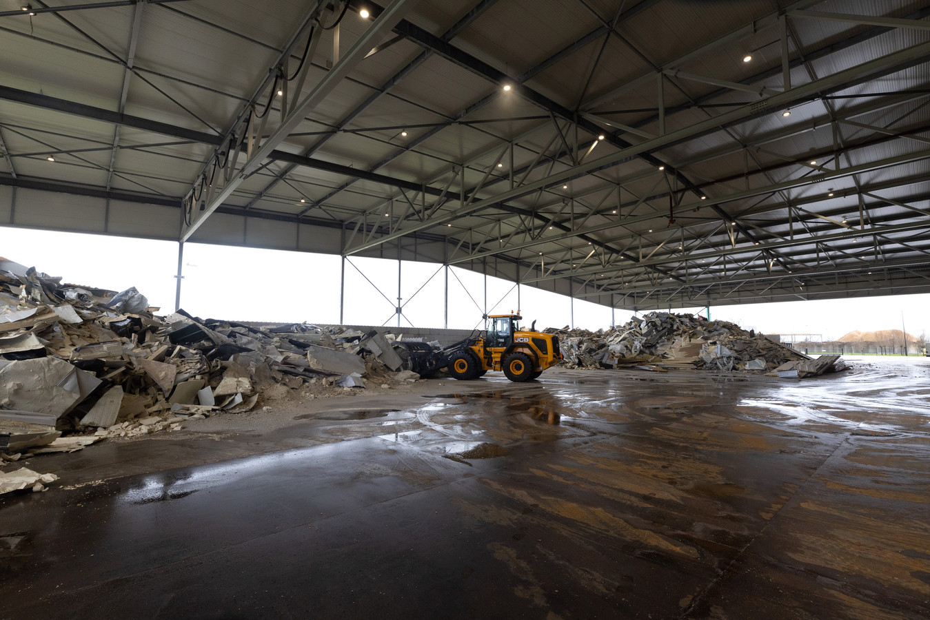 InSus uit Duiven is eerste bedrijf ter wereld dat isolatieplaten van pur en pir kan hergebruiken ...