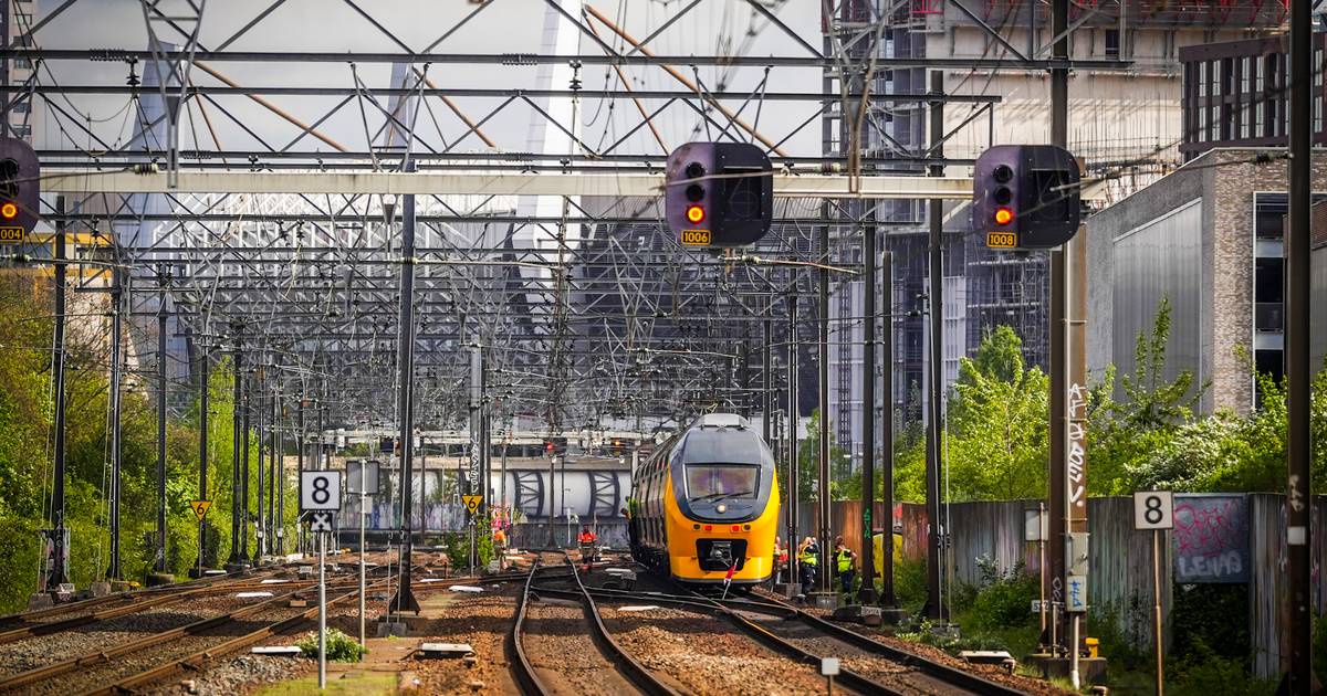Aanrijding op het spoor bij Strijp-S: groot deel van treinverkeer 3 uur ...